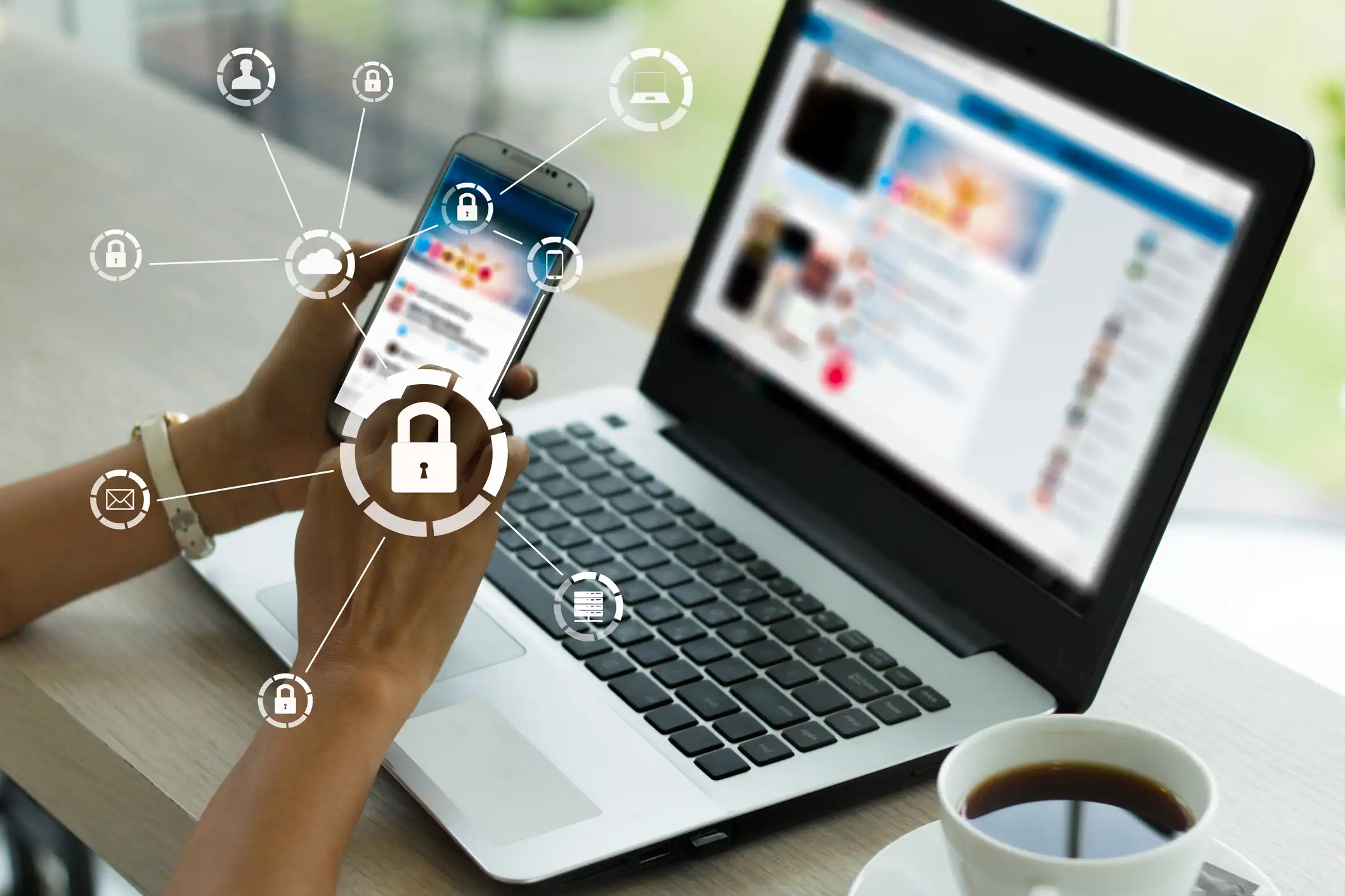 Nine Tips for Mobile Device Safety and Security >>